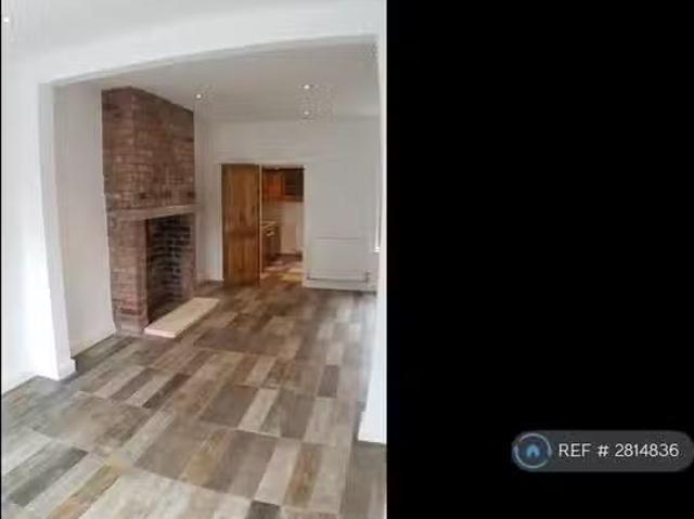 3 bedroom terraced house for rent in Reynoldson Street, Hull.