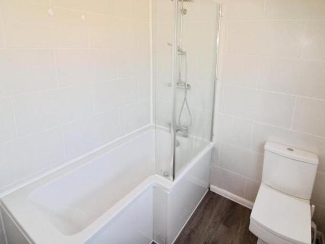 3 bedroom terraced house for rent in Red Hall Chase, Leeds, West Yorkshire, LS14