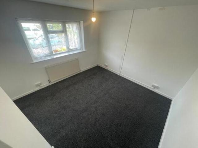 3 bedroom terraced house for rent in Redhills Close, Exeter, Devon, EX4