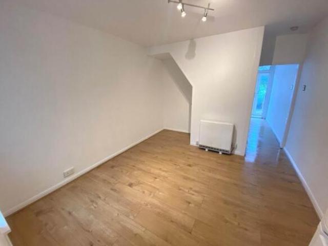 3 bedroom terraced house for rent in Regent Street, Watford, WD24