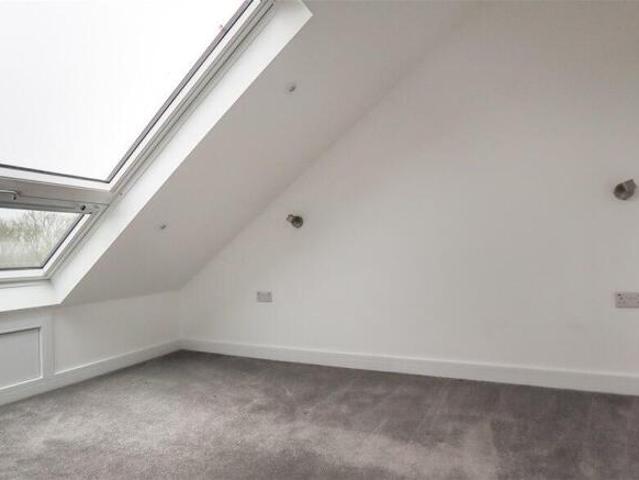 3 bedroom terraced house for rent in Riverside Road, St Albans, AL1