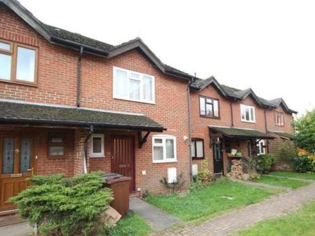 3 bedroom terraced house for rent in Ridgewood TN22