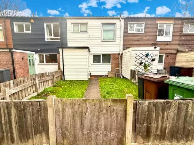 3 bedroom terraced house for rent in Riley Drive, Smiths Wood.