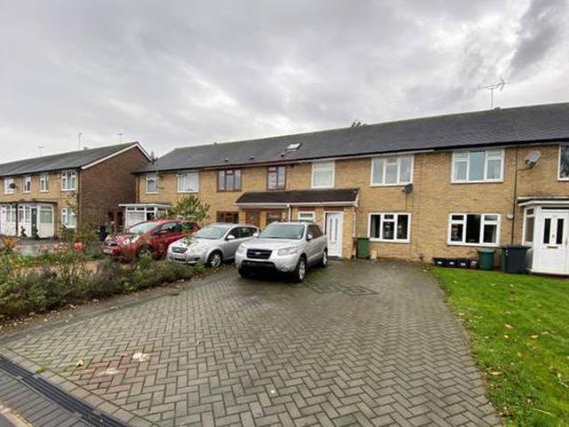 3 bedroom terraced house for rent in Russell s Ride En8 EN8