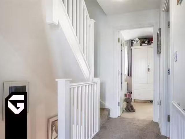 3 bedroom terraced house for rent in Wood Mead, BS16