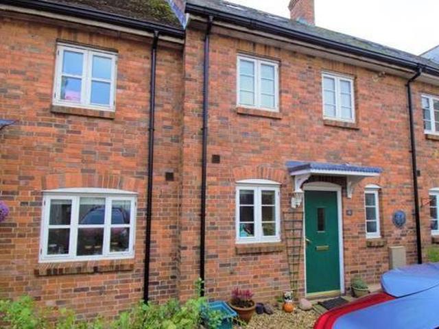 3 bedroom terraced house for rent in Woodman Court Shaftesbury SP7