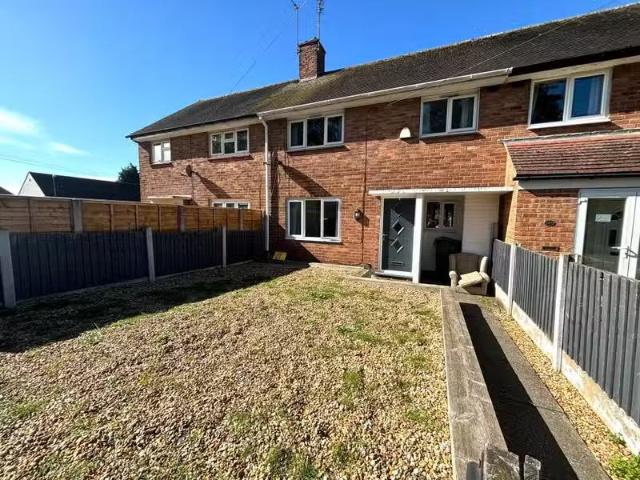 3 bedroom terraced house for rent in Woodbird lane, Northfield.