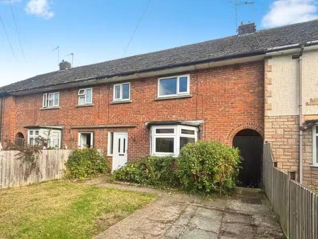 3 bedroom terraced house for rent in Woodfields, Christleton.