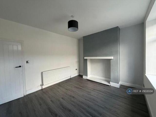 3 bedroom terraced house for rent in Woodhall Terrace, Bradford, BD3