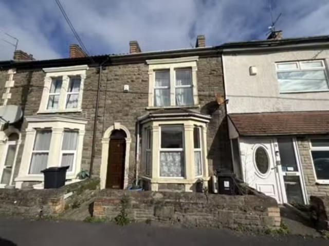3 bedroom terraced house for rent in Woodland Terrace, Kingswo.