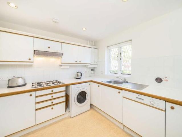 3 bedroom terraced house for rent in Woodlawn Close, Putney, SW15
