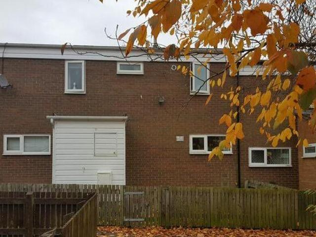 3 Bedroom Terraced House For Rent In Woodside