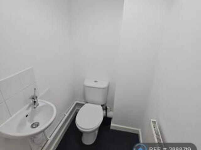 3 bedroom terraced house for rent in Woolfall Crescent, Liverpool, L36