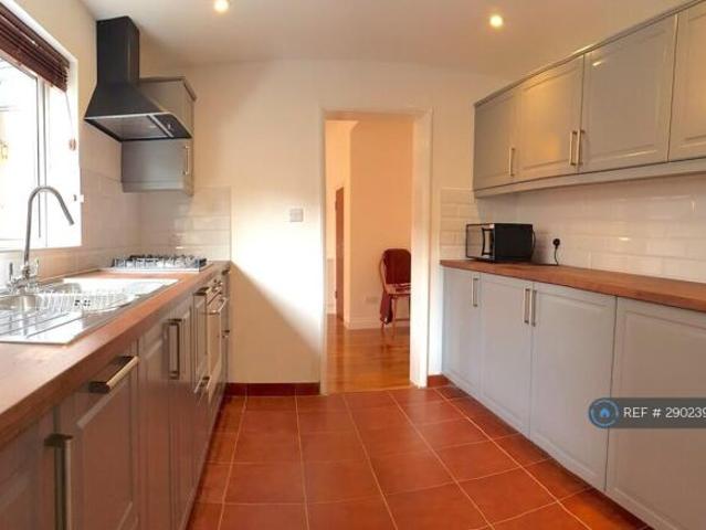 3 bedroom terraced house for rent in Woolwich Road, London, SE7