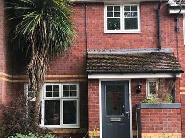 3 bedroom terraced house for rent in Worsley Worsley M28