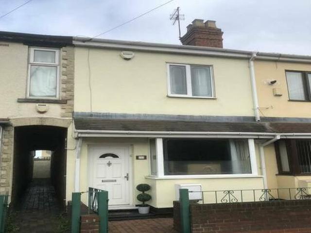 3 bedroom terraced house for rent in Waddens Brook Lane Wolverhampton WV11