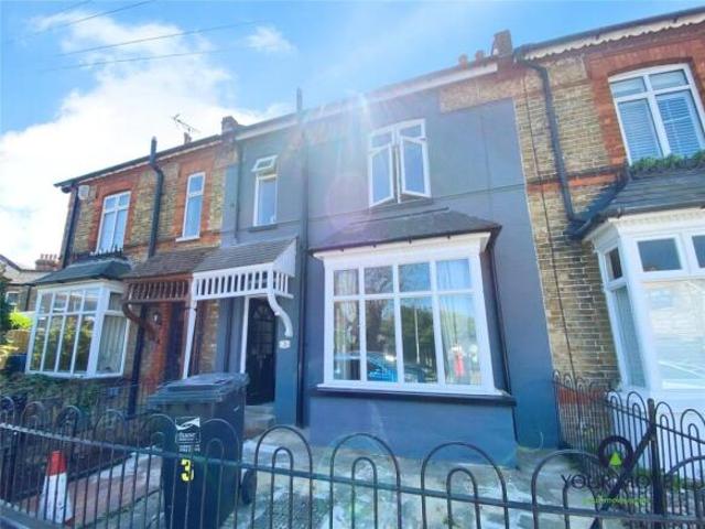 3 bedroom terraced house for rent in Walmsley Road, Broadstairs, Kent, CT10