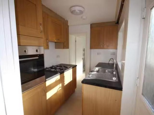 3 bedroom terraced house for rent in Wellington Street, Staffo.