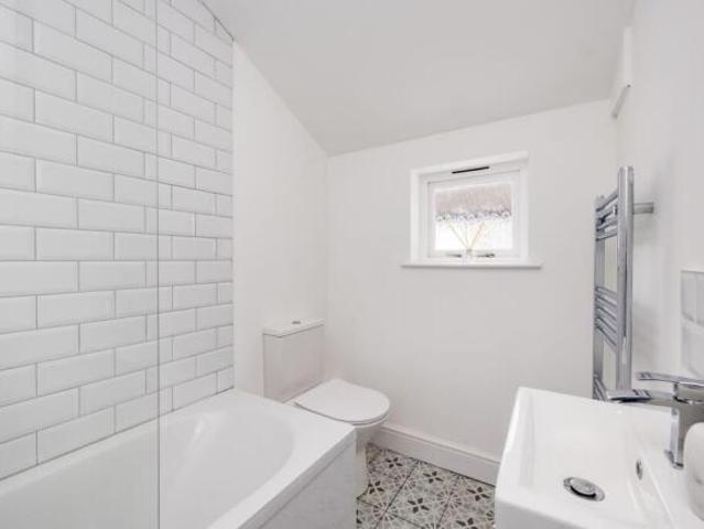 3 bedroom terraced house for rent in Wenban Road, Worthing, BN11