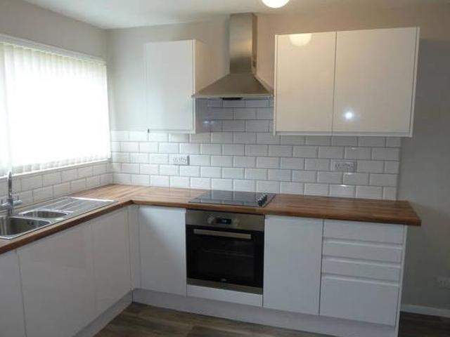 3 bedroom terraced house for rent in Wessenden Bank West Offerton SK2