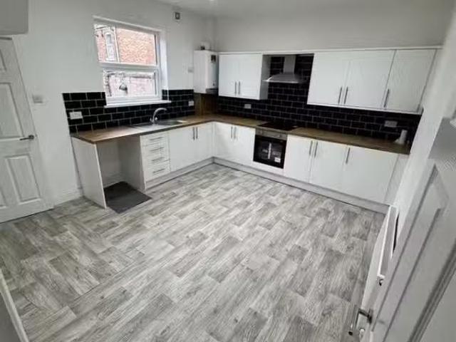 3 bedroom terraced house for rent in West Street, Ferryhill, D.