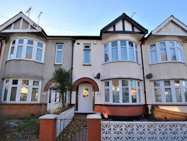3 bedroom terraced house for rent in Westbury Road SouthendOnSea SS2