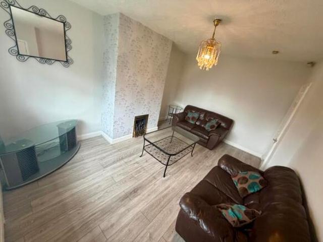3 bedroom terraced house for rent in Westray Road, Victoria Park, M13