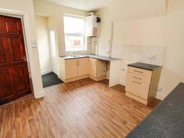 3 bedroom terraced house for rent in Westwood Road, Sneinton, NG2