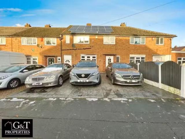 3 bedroom terraced house for rent in Wheatsheaf Road, Tividale.