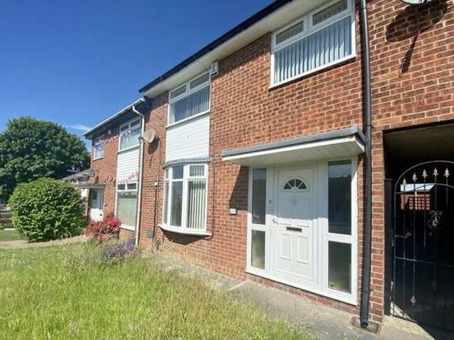 3 bedroom terraced house for rent in Whitby Way Branksome Darlington DL3