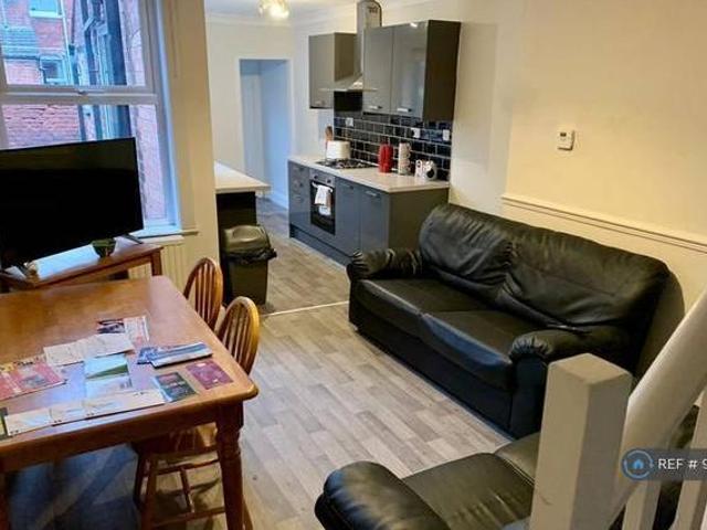 3 bedroom terraced house for rent in Whitehall Grove Lincoln LN1