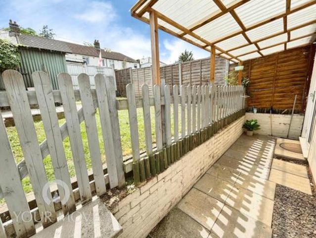3 bedroom terraced house for rent in Willow Road, Dartford, Kent, DA1