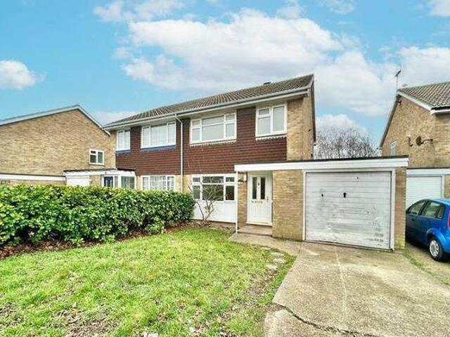 3 bedroom terraced house for rent in William Avenue Margate CT9