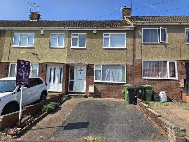 3 bedroom terraced house for rent in Willis Road, Bristol, BS15