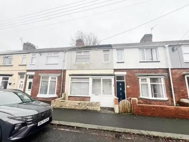 3 bedroom terraced house for rent in Windsor Avenue, Ferryhill.