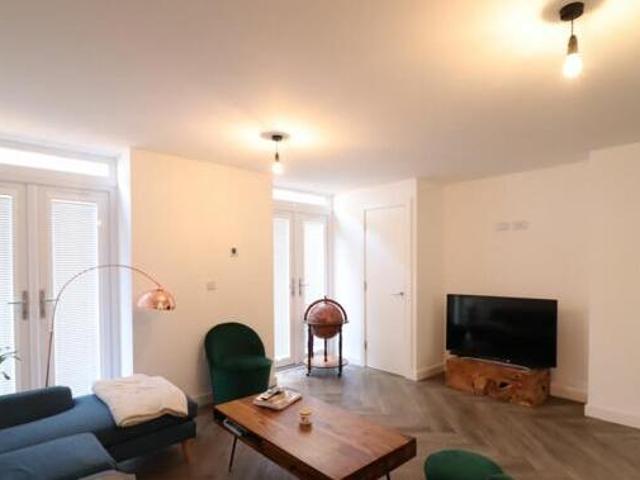 3 Bedroom Terraced House For Rent In Windsor Road