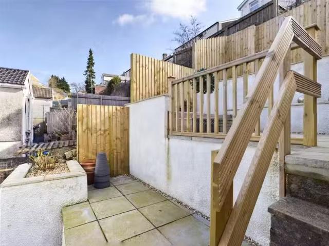 3 bedroom terraced house for rent in Winifred St, CF48