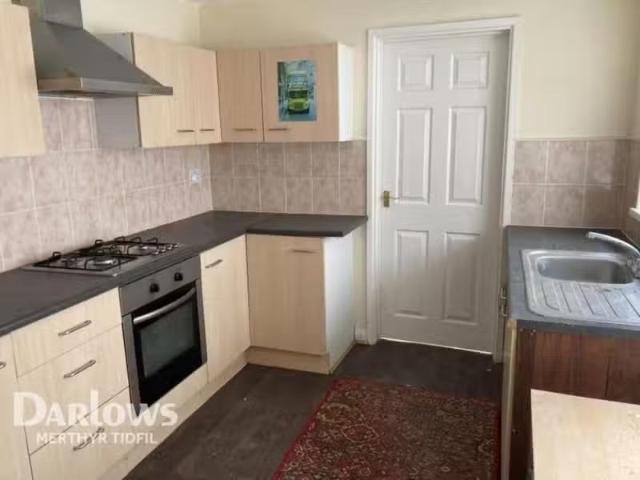 3 bedroom terraced house for rent in Winifred Street, Merthyr.
