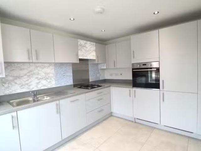 3 bedroom terraced house for rent in Wuffle Gardens, Nuneaton.