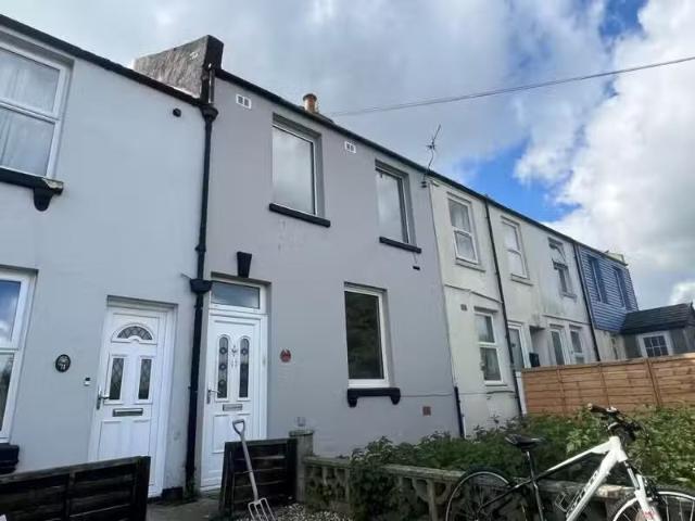 3 bedroom terraced house for rent in Tower Hill, Dover, CT17