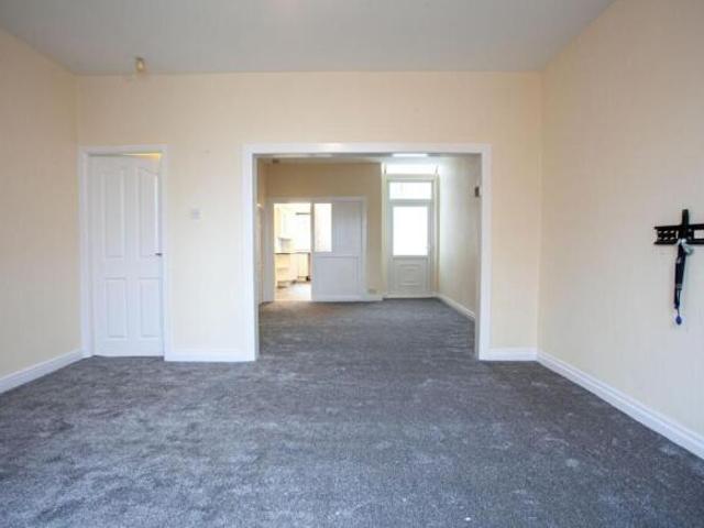 3 bedroom terraced house for rent in Taylors Road, Stretford, Manchester, M32