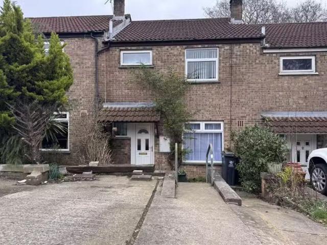3 bedroom terraced house for rent in Tarwick Drive, St. Mellon.