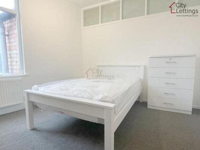 3 bedroom terraced house for rent in Thurgarton Street, Sneinton, NG2