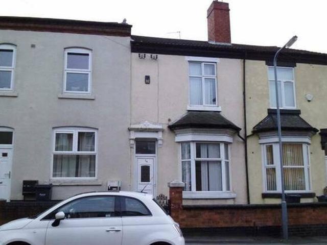3 bedroom terraced house for rent in Thynne Street West Bromwich B70
