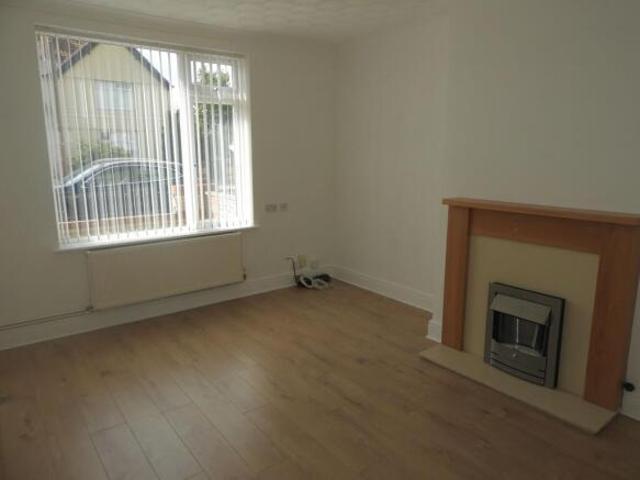 3 bedroom terraced house for rent in The Avenue, Bentley, Doncaster, DN5