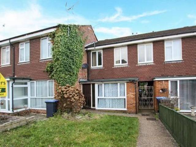 3 bedroom terraced house for rent in The Hallands Burgess Hill RH15