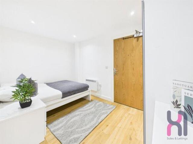 3 bedroom terraced house for rent in The Plaza, 9, Advent Way, Ancoats, Manchester, M4