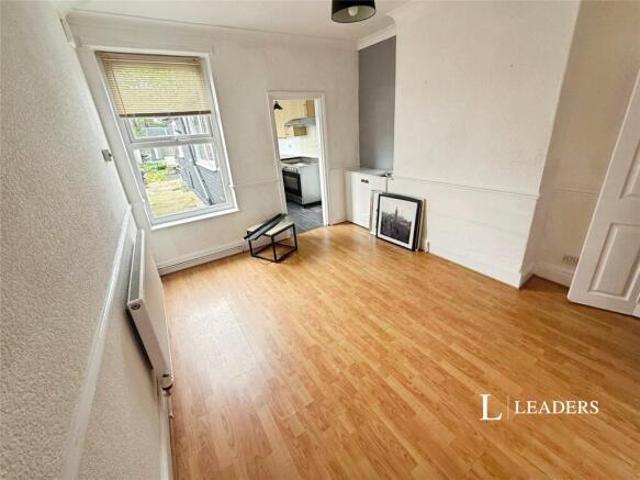 3 bedroom terraced house for rent in Thesiger Street, Lincoln, Lincolnshire, LN5