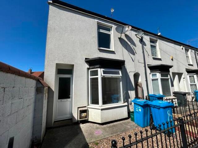 3 bedroom terraced house for rent in Thirlmere Avenue, Wellsted Street, Hull, HU3