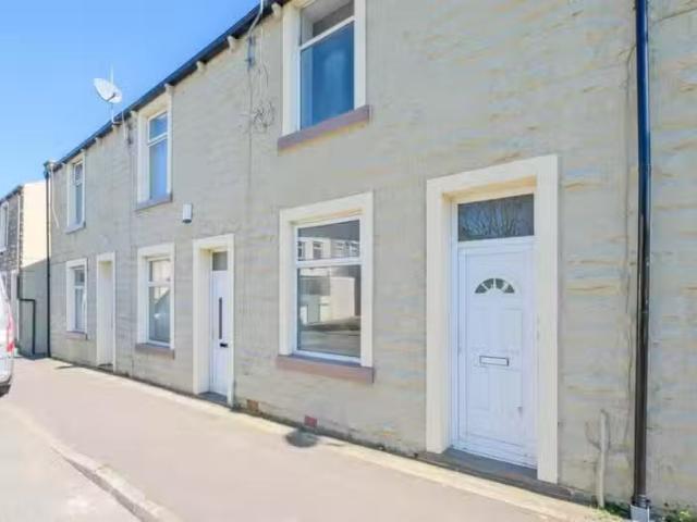3 bedroom terraced house for rent in Thompson Street, Padiham.